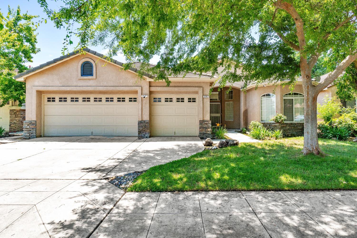 London Properties Fresno Real Estate | 2397 E Christopher Dr