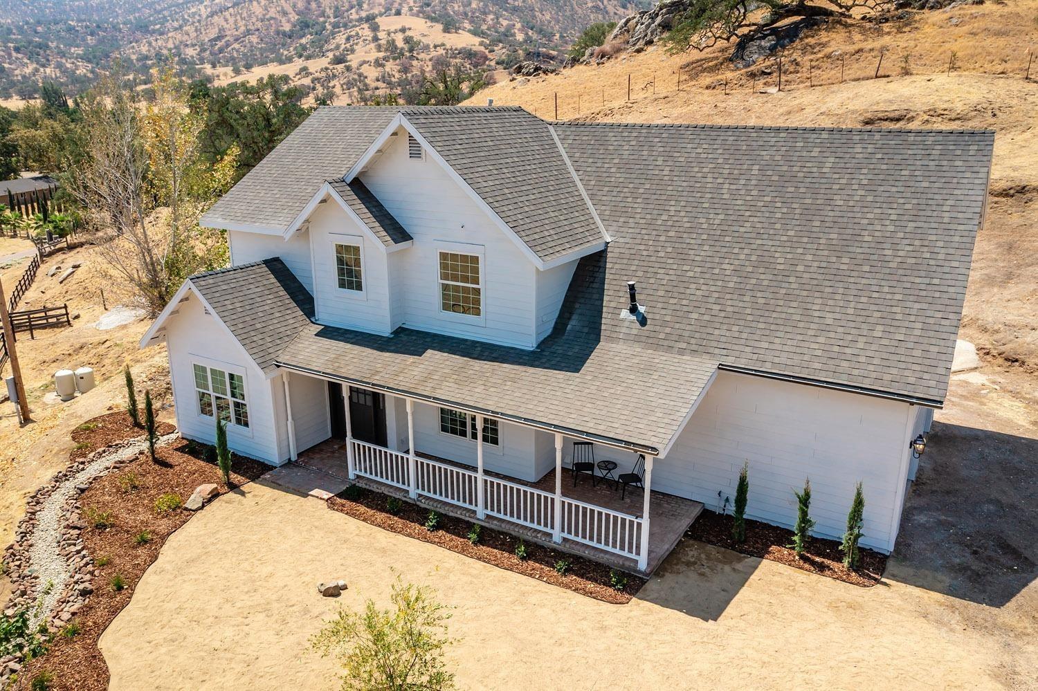 London Properties Sanger Real Estate | 6253 Big Oak Rd