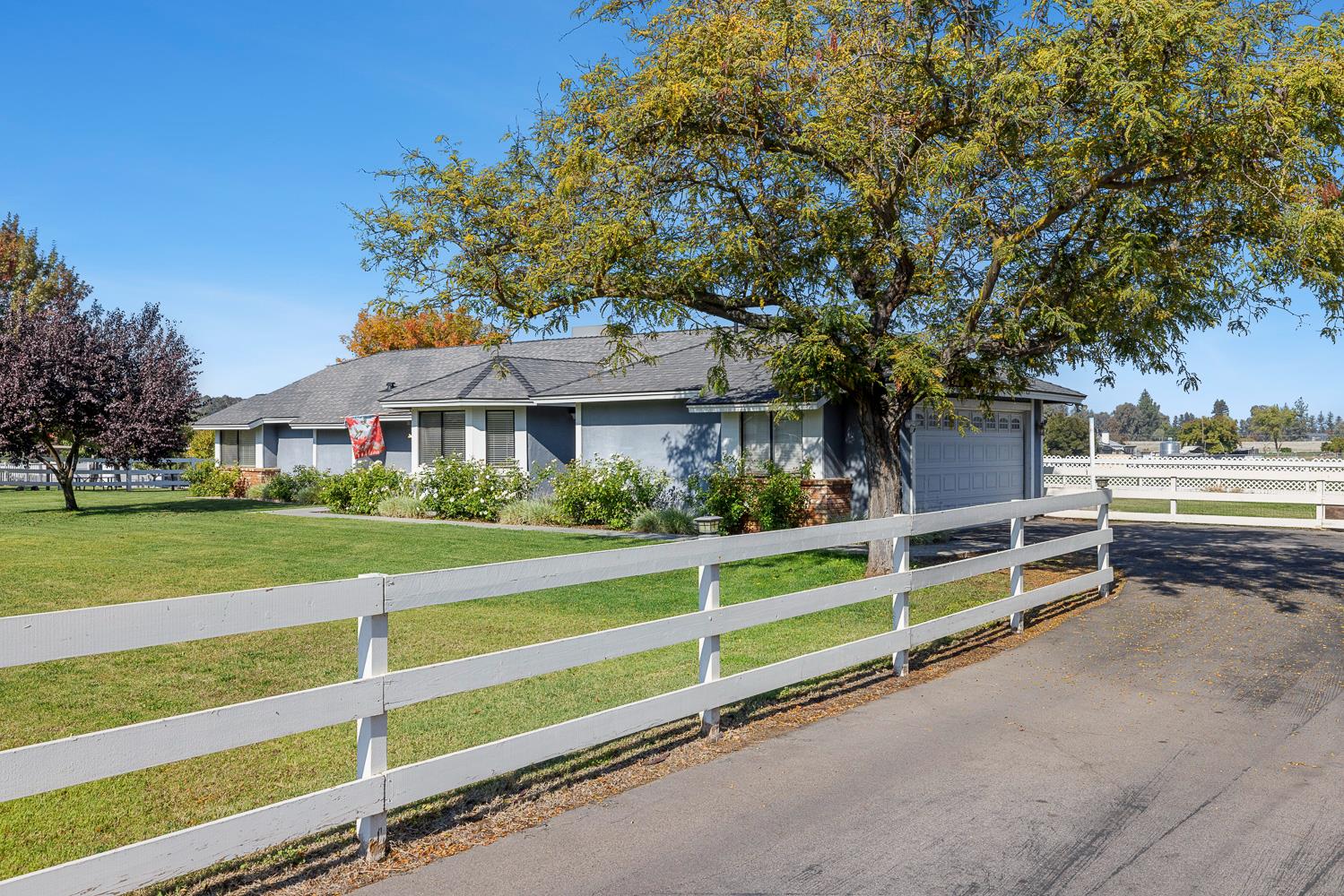 London Properties Sanger Real Estate | 12804 E Alamos Ave